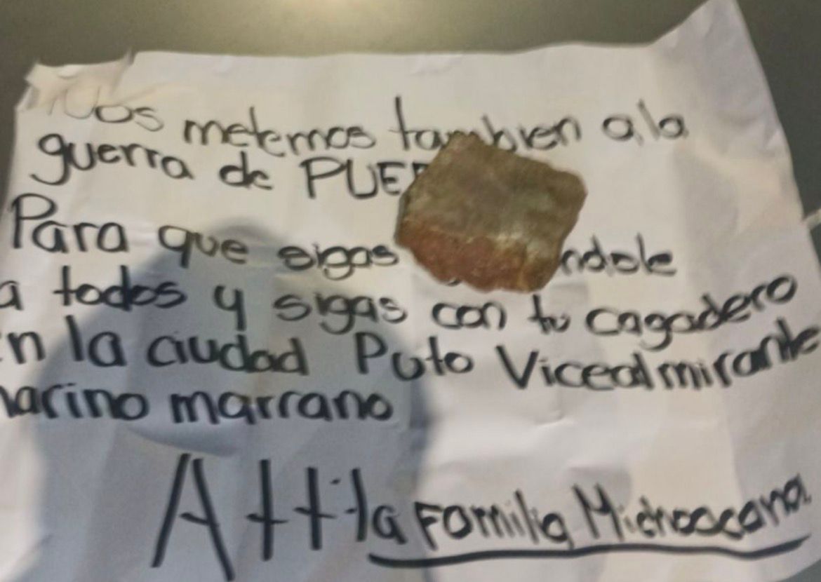 Revelan contenido de la manta hallada junto al auto calcinado con dos ...